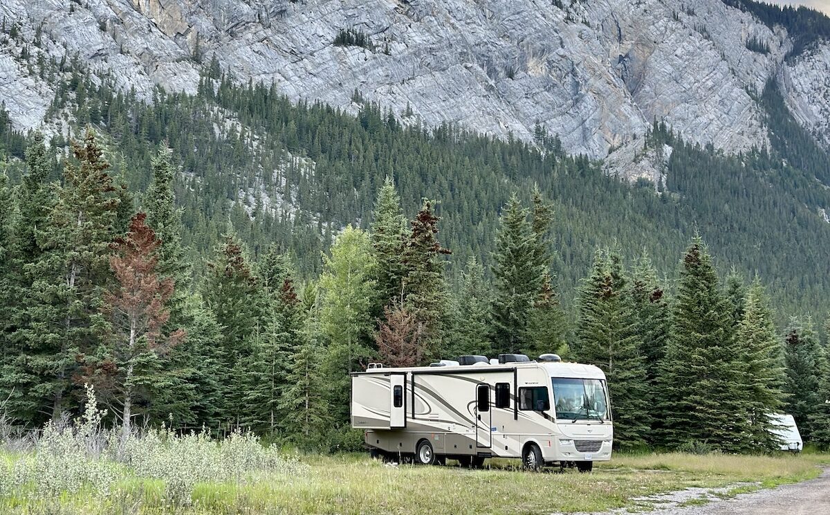 Freedom on Wheels: Lynne's RV Adventure | RV Adventure Guide